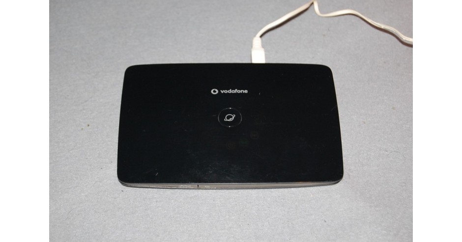 FLYBOX/ROUTER 3G HUAWEI MODEL B683 DECODAT LIBER RETEA HSPA+ 21 Mbps ...