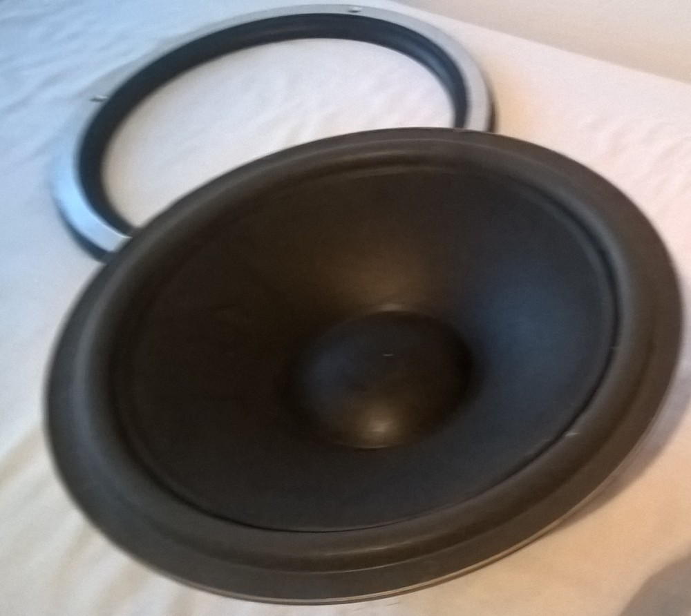 Difuzoare bass boxe Unitra Tonsil difuzor 25cm | arhiva Okazii.ro