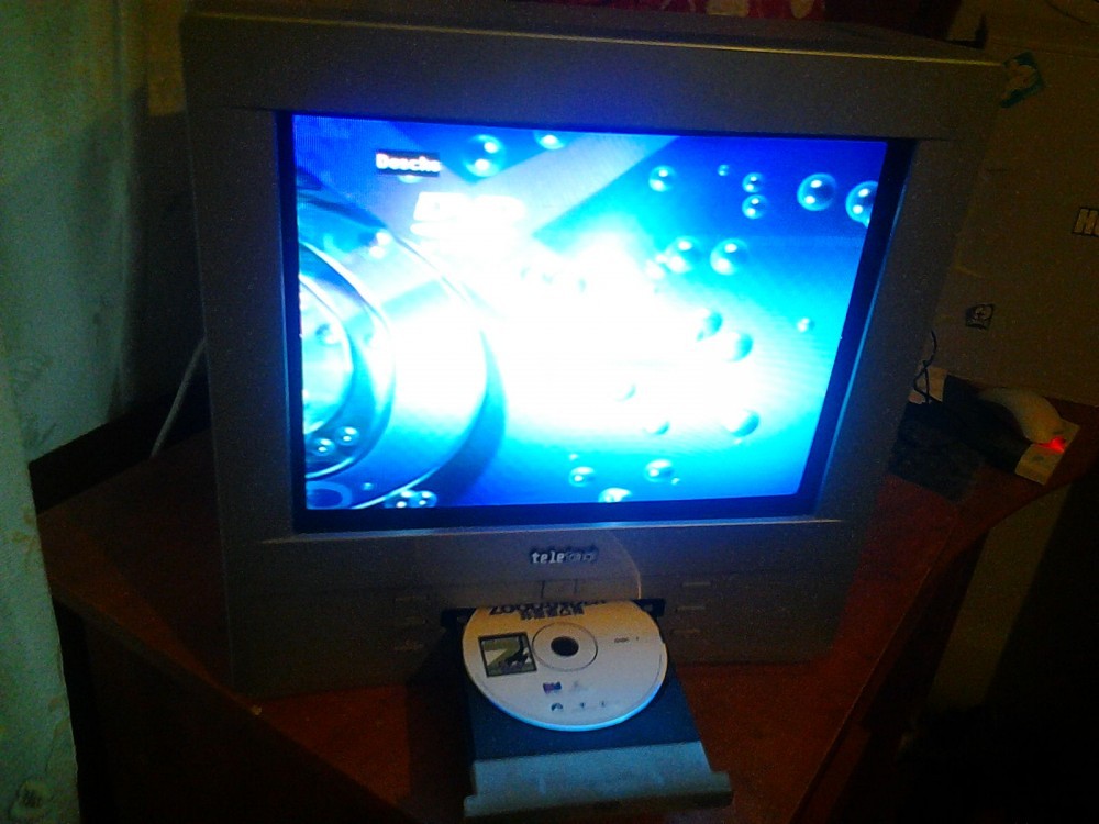 Televizor Color cu DVD incorporat -TELETECH - cu Telecomanda - Stare ...