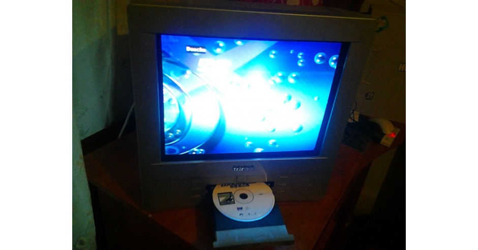 Televizor Color cu DVD incorporat -TELETECH - cu Telecomanda - Stare ...