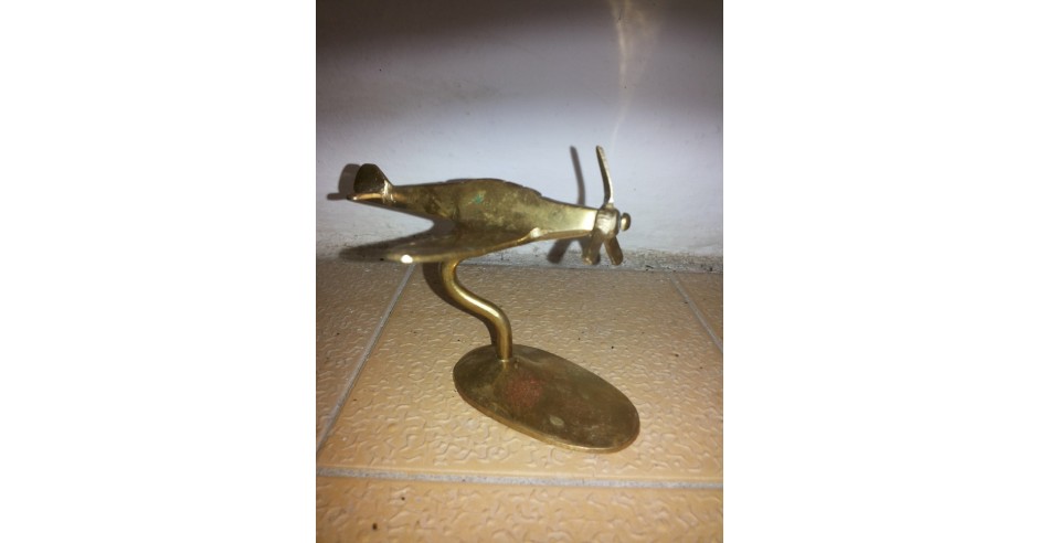 Avioane vechi,miniaturale,englezesti din bronz,pe suport | arhiva Okazii.ro