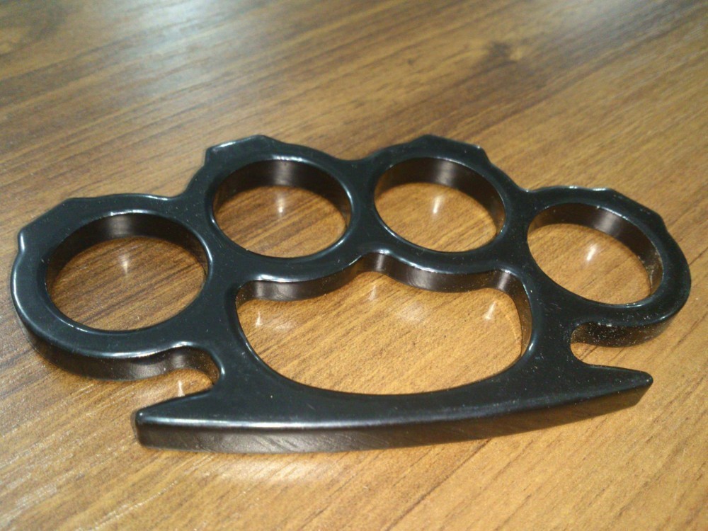 Pumnal tip box pentru auto-aparare | arhiva Okazii.ro