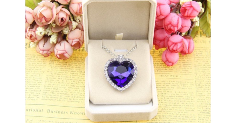 Medalion Titanic ,,Heart of the Ocean" (,,Inima Oceanului") | arhiva ...