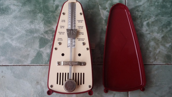 METRONOM WITTNER PRAZISION , FUNCTIONEAZA . | Okazii.ro