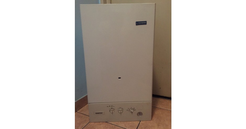 Centrala termica pe gaz 24kw plus calorifere | arhiva Okazii.ro