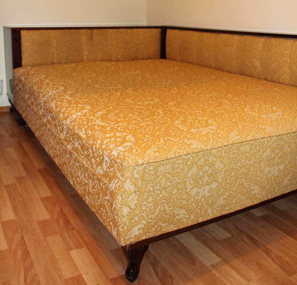 Pat de colt cu saltea si lada depozitare; Recamier | arhiva Okazii.ro