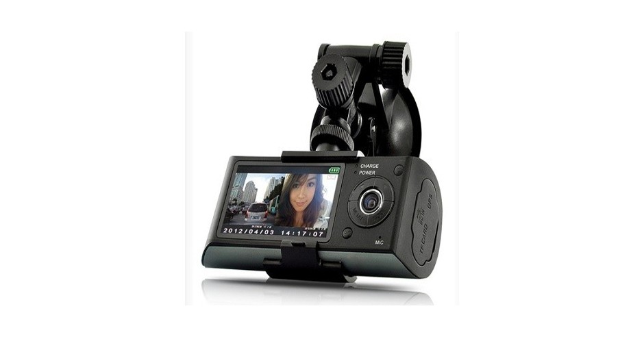 Camera auto cu 2 Camere HD Fata-Spate si GPS | arhiva Okazii.ro