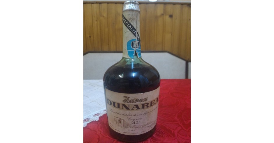 Cognac Zarea Dunarea an 1972 | arhiva Okazii.ro