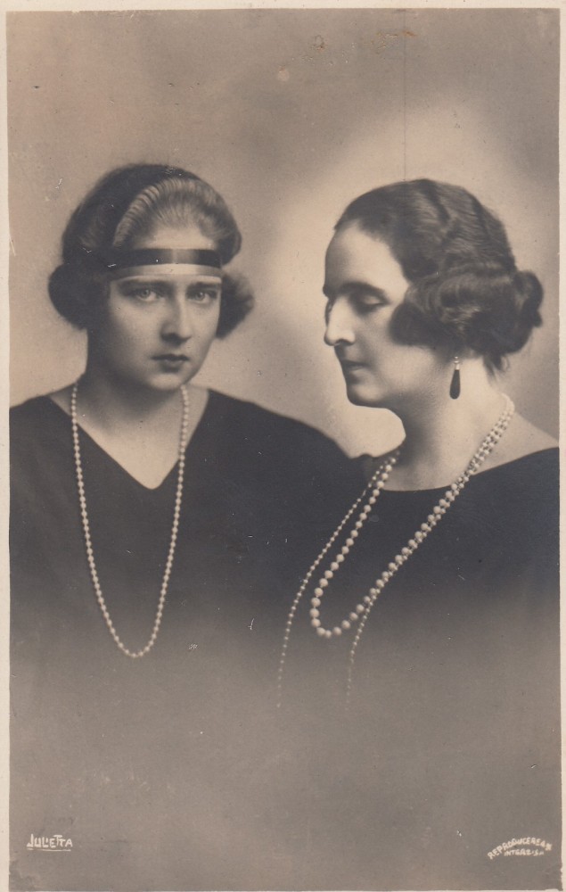 CASA REGALA ROMANA PRINCIPESA MARIA SI PRINCIPESA ELISABETA FOTO ...