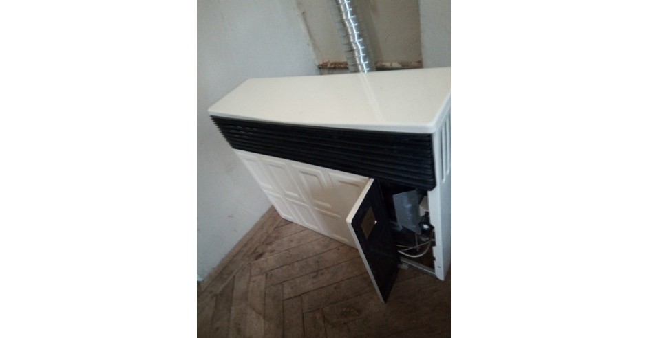 CONVECTOR PE GAZ 3,5KW PTR HORN 350 LEI INCALZESTE O SUPRAFATA DE 24MP ...
