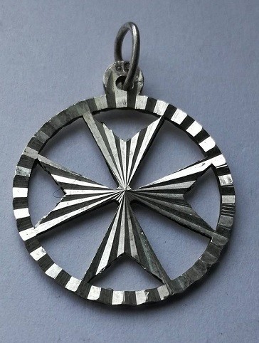 simbol pandantiv Crucea de Malta semn masonic argint Crucea de fier ...