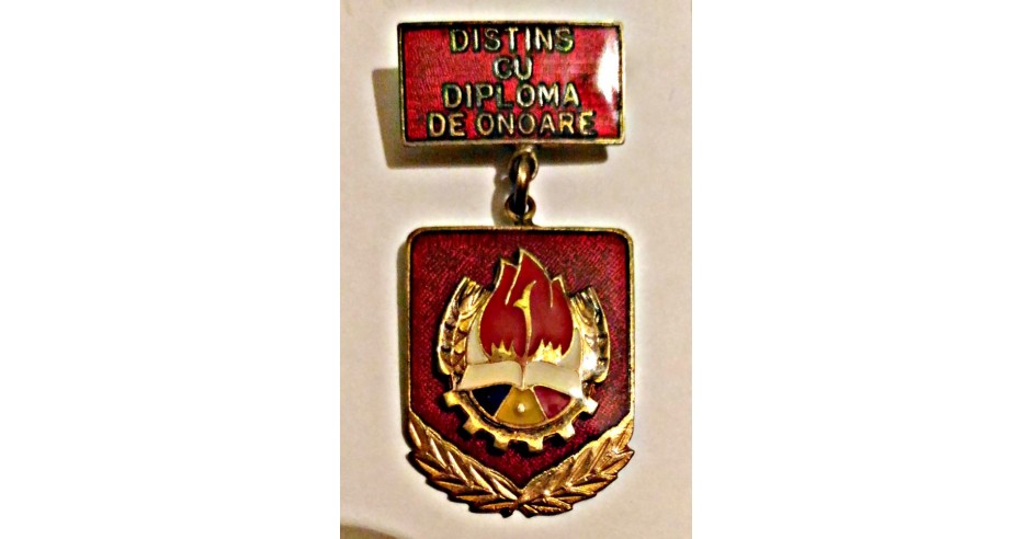 INSIGNA PIONIERI PIONIER DISTINS CU DIPLOMA DE ONOARE LITERE MARI ...