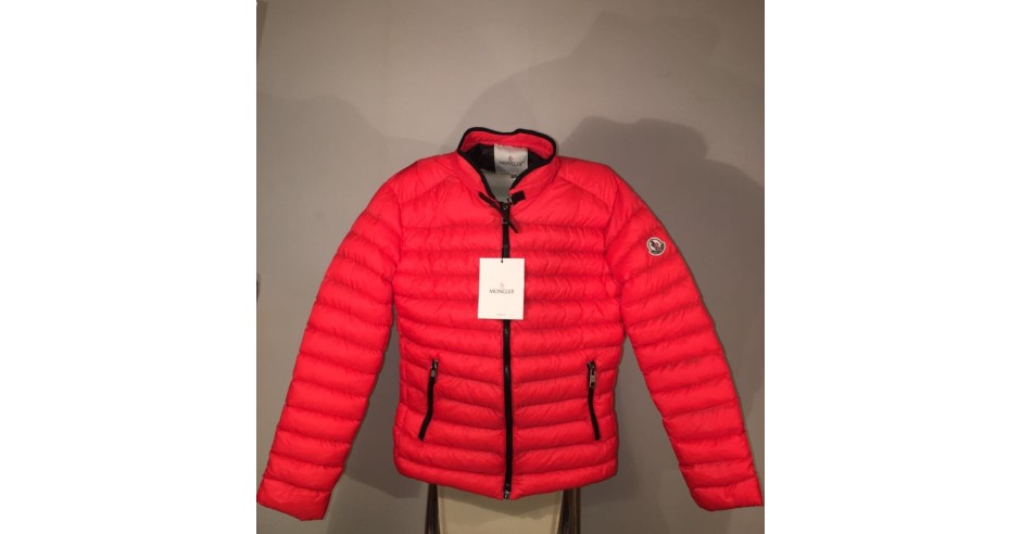 Geaca Moncler | arhiva Okazii.ro
