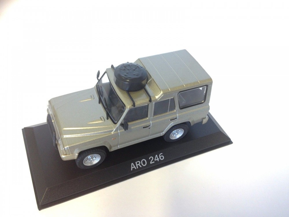 Macheta ARO 246 - Masini de Legenda 1:43 | arhiva Okazii.ro