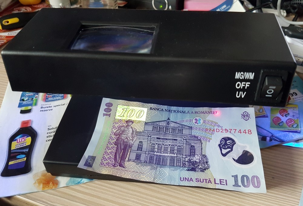 DETECTOR BANI FALSI euro valuta lei Falsa Bancnote cu UV ultraviolet ...