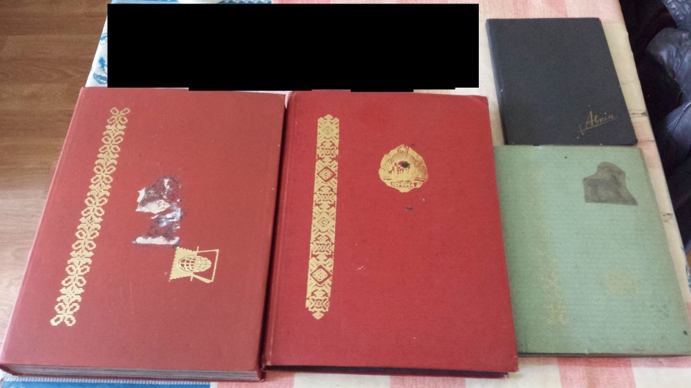 4 Clasoare cu timbre si colite,stare ca noi | arhiva Okazii.ro