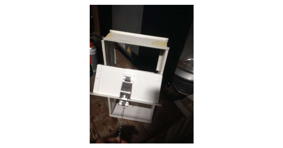 Rama aerisire , caramida sticla Nevada | arhiva Okazii.ro