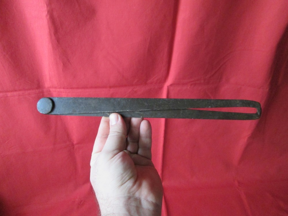 Compas vechi de masurat, compas lacatuserie, unealta veche instrument ...