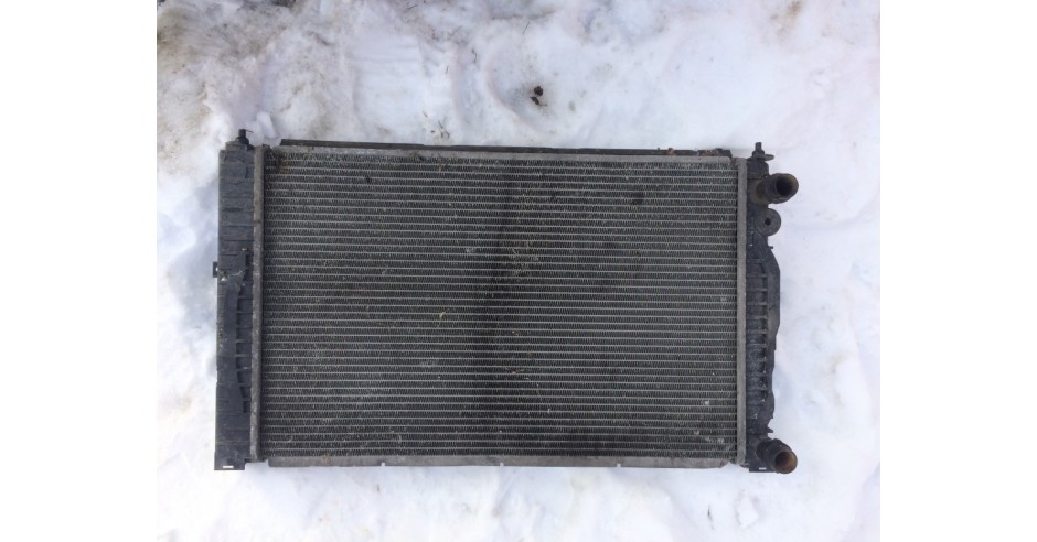 Radiator apa Audi A4 B5\VW Passat b5 | arhiva Okazii.ro
