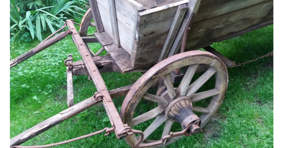 caruta veche cu roti de lemn | arhiva Okazii.ro