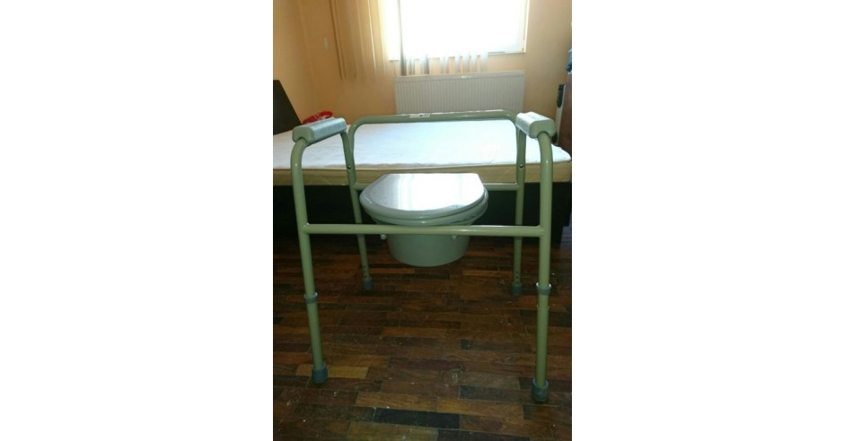 WC de camera pt persoane in varsta sau bolnave | arhiva Okazii.ro