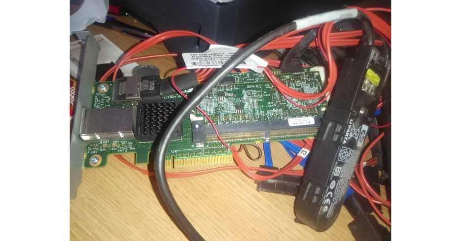 Controller Raid SAS HP Smart Array P212 + 256 MB + baterie backup ...