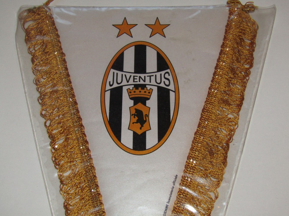 Fanion fotbal - JUVENTUS TORINO (Italia) | arhiva Okazii.ro