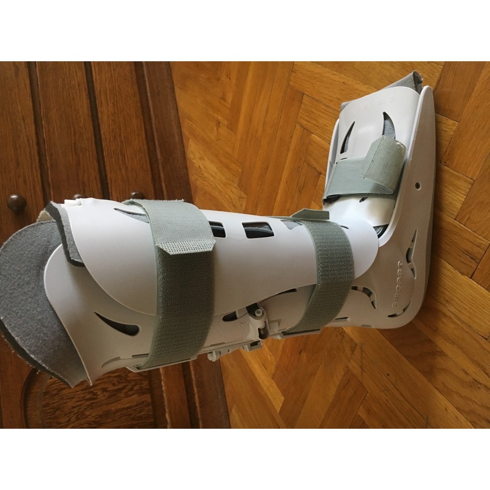 Orteza / Gheata ortopedica glezna Aircast XP Walking Brace Pneumatic ...