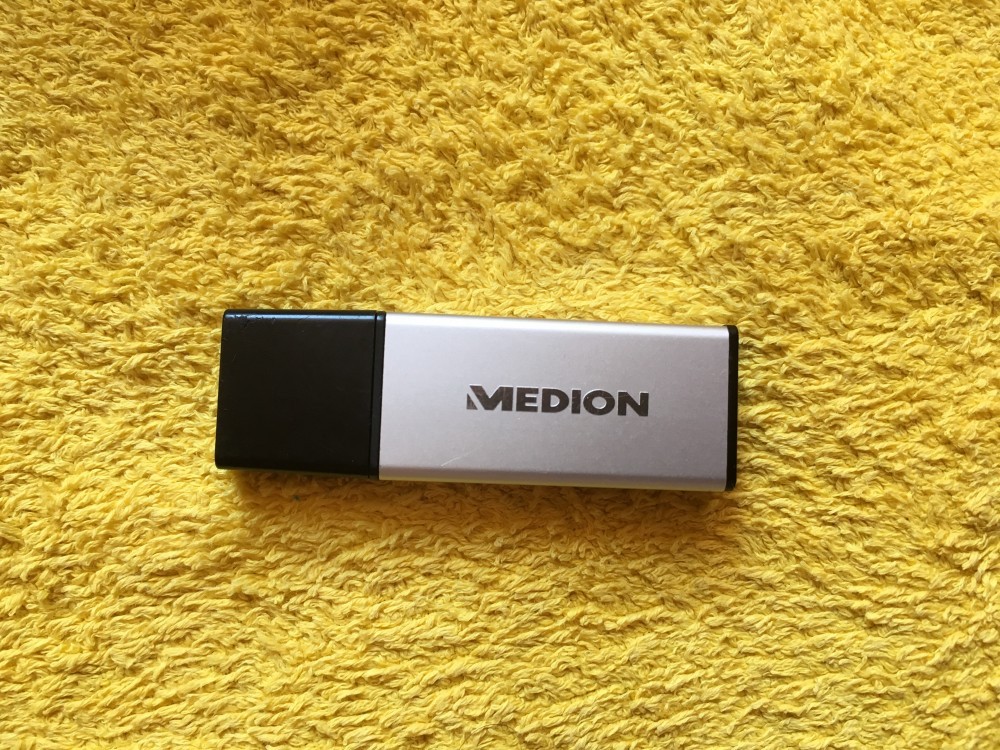 Stick USB - Medion 32GB | arhiva Okazii.ro