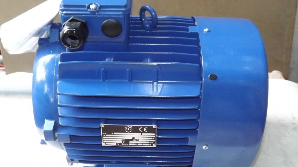 motor electric asincron 7,5 kW-3000 rpm, IP55 , F, 400 | arhiva Okazii.ro