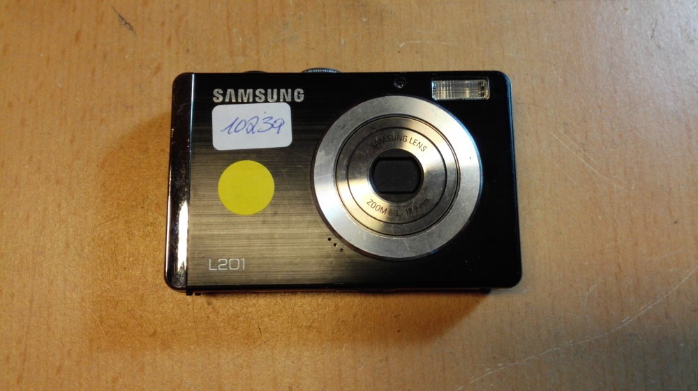 Aparat Foto Samsung L201 10,2 MPX netestat (10239) | arhiva Okazii.ro