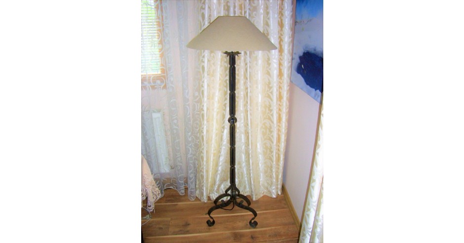 Lampadar, veioza podea, stil medieval, Elvetia, vintage | arhiva Okazii.ro