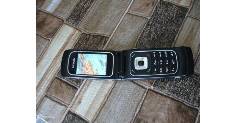 NOKIA 6555 - telefon cu butoane clapa 3G Decodat | arhiva Okazii.ro