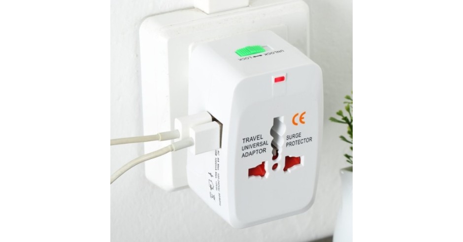 Adaptor priza universal ANGLIA EU\UK\SUA pt 150 de tari GEN skross 2 ...