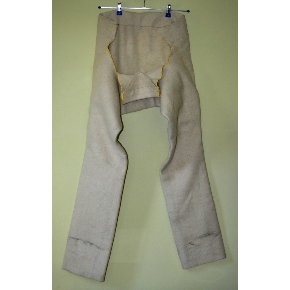 Pantaloni taranesti traditionali din postav, cioareci, itari - port ...