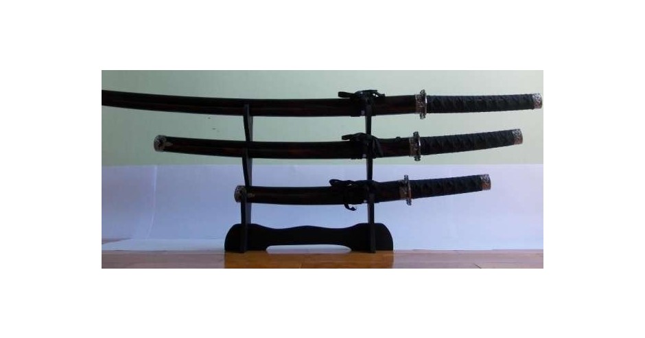 Sabie/set sabii,format din 3 piese,katana,wakizashi si tanto,cu suport ...