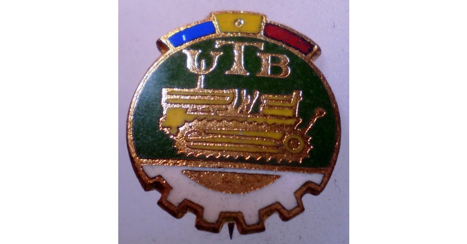 I.184 INSIGNA ROMANIA AUTO UTB UZINA TRACTORUL BRASOV TRACTOR V1 h19mm ...