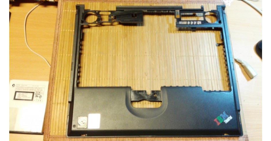 Palmrest Laptop IBM ThinkPad A21M 2628 | arhiva Okazii.ro
