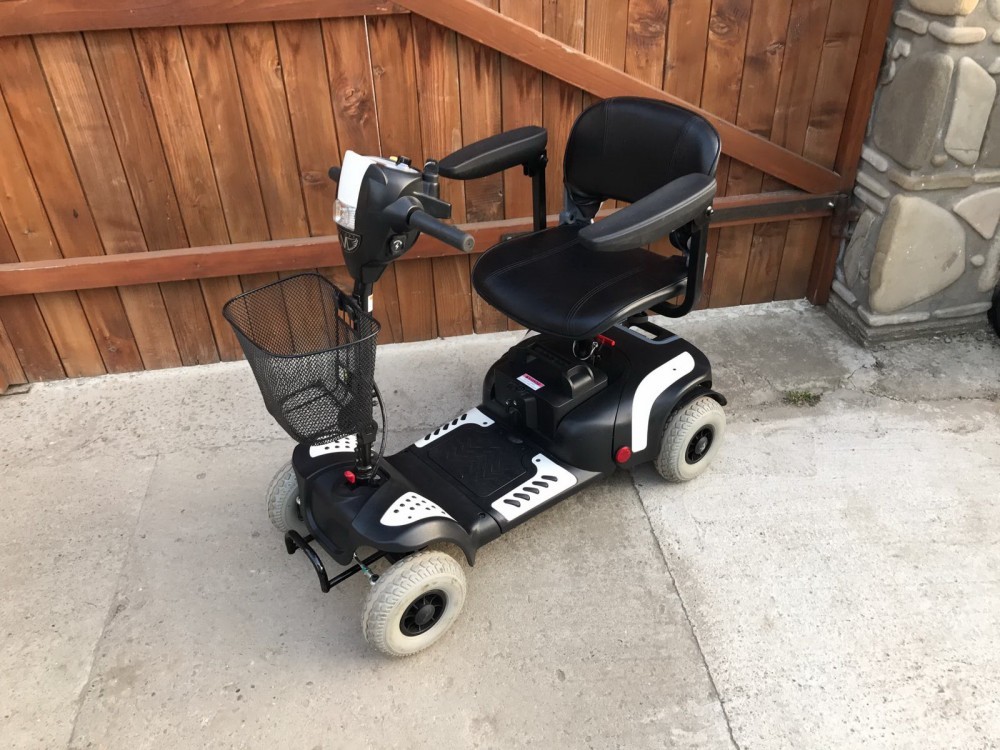 NOU carut carucior scuter electric pentru persoane cu handicap batrani ...