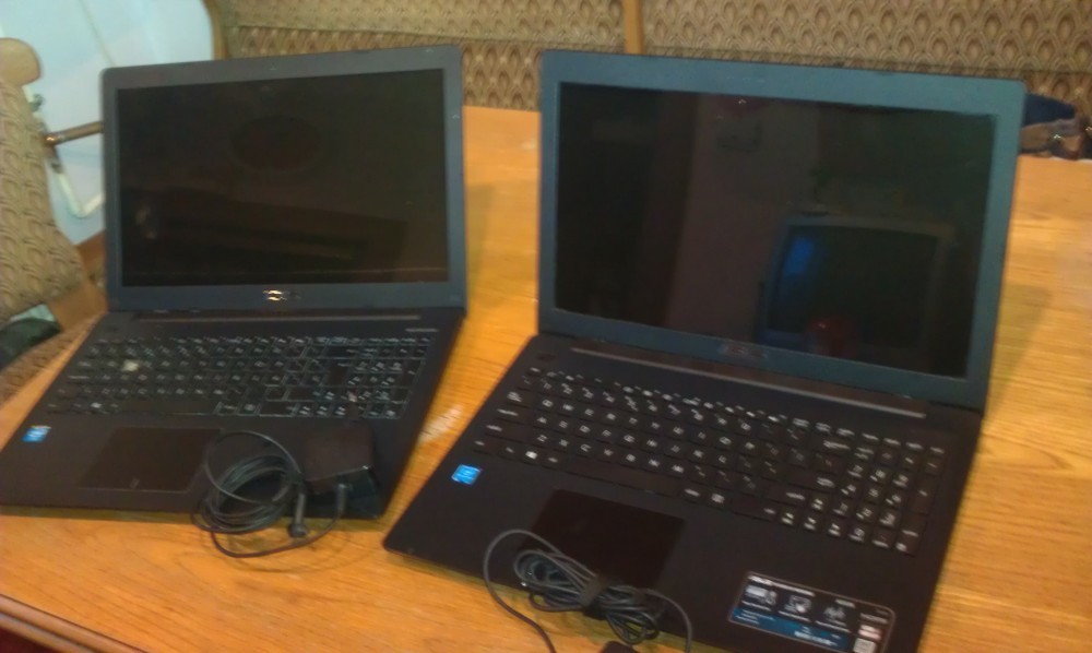 Laptop ASUS F553M | arhiva Okazii.ro