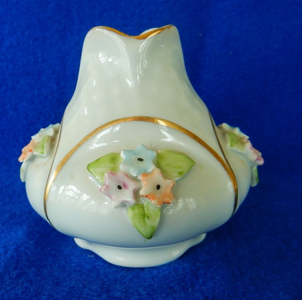 Bibelou vechi portelan - Vaza mica | arhiva Okazii.ro