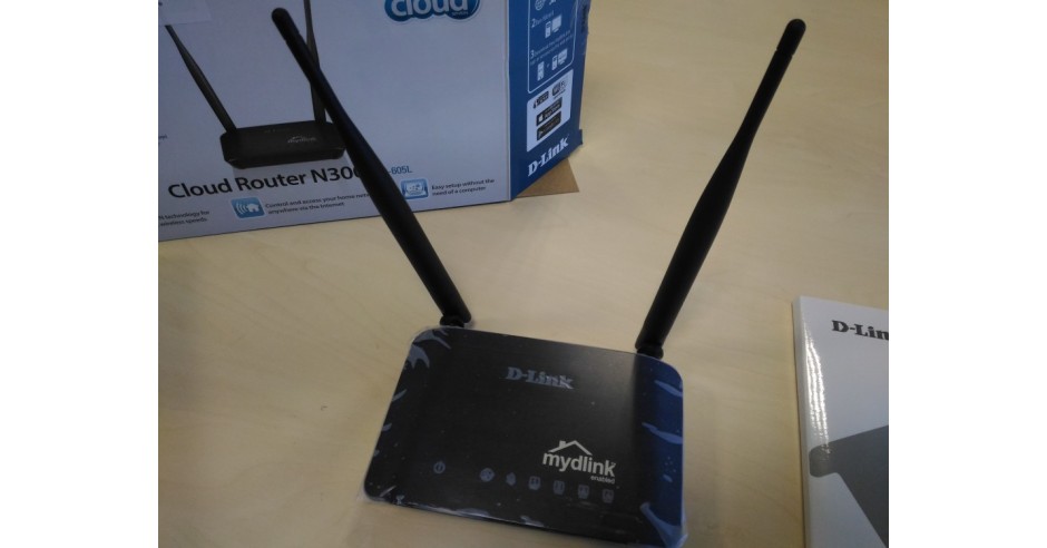 Router Wireless DLINK nou 2 antene semnal mare internet fara fir retea ...