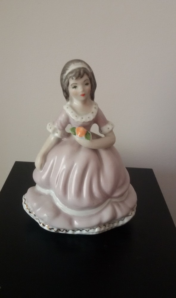 Bibelou vechi portelan - Balerina mica | arhiva Okazii.ro