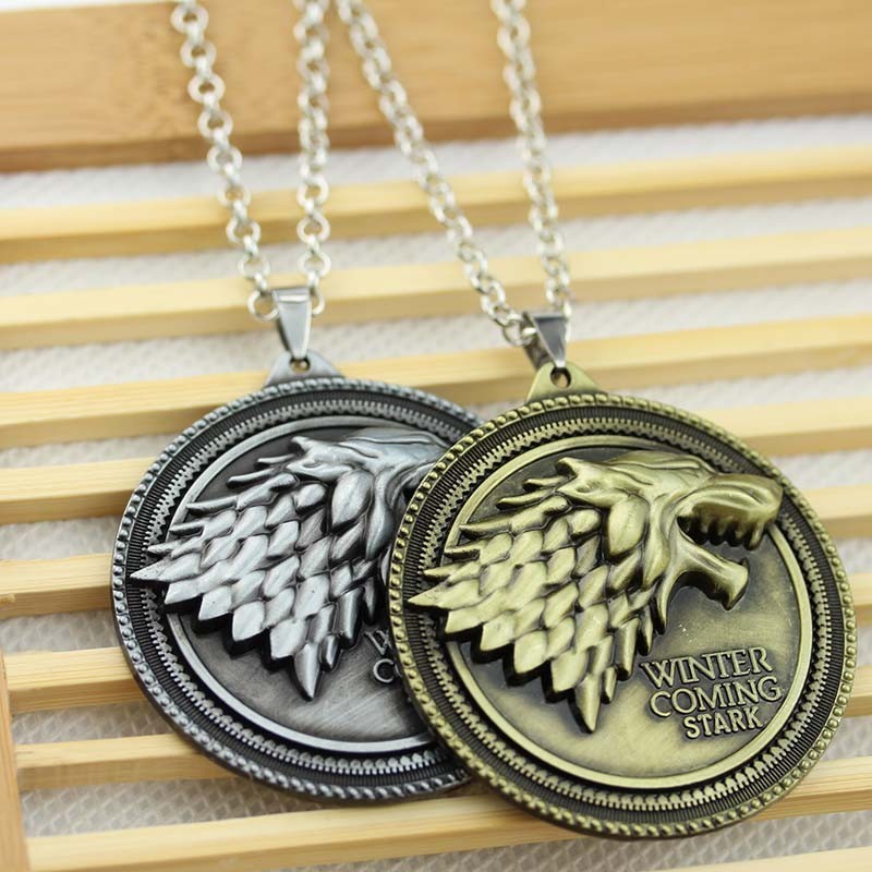 MEDALION Pandantiv cu LANTISOR Game of Thrones STARK HOUSE Patch lup 3D ...