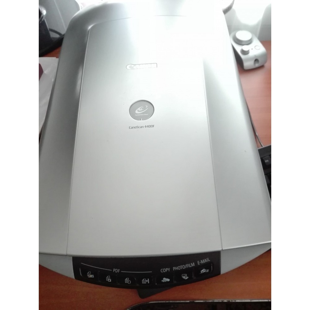 Scanner Canon CanoScan 4400f | arhiva Okazii.ro