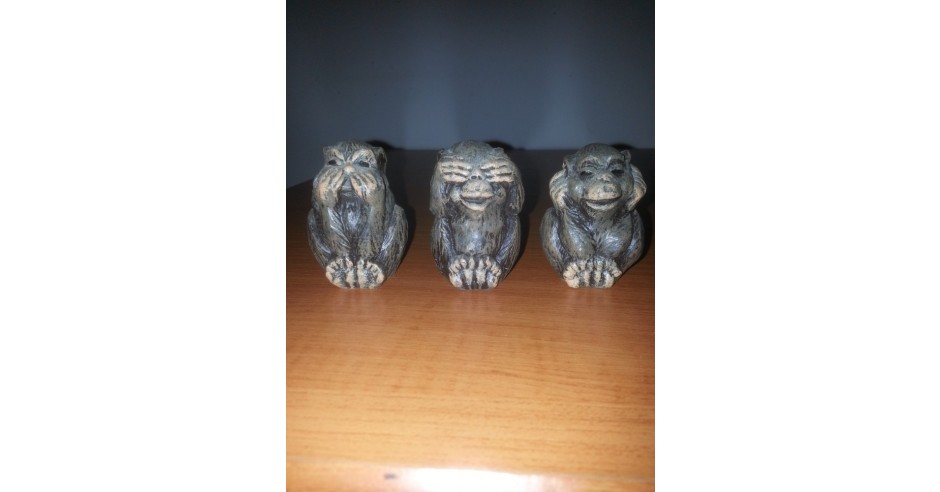 Statuete Cele Trei Maimute Intelepte | arhiva Okazii.ro