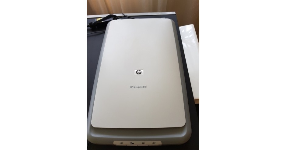Vand scanner flatbed HP scanjet 4370 | arhiva Okazii.ro