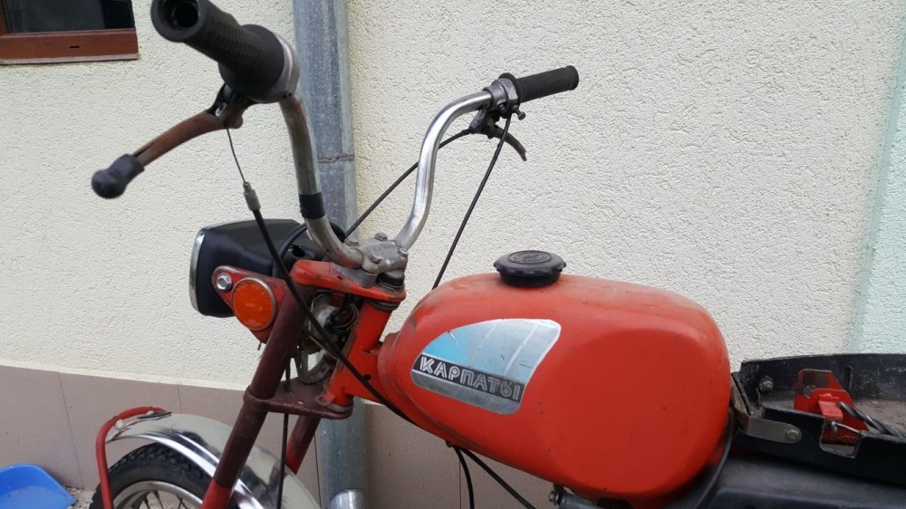 Motoreta Carpati varianta ruseasca 50 cmc | arhiva Okazii.ro