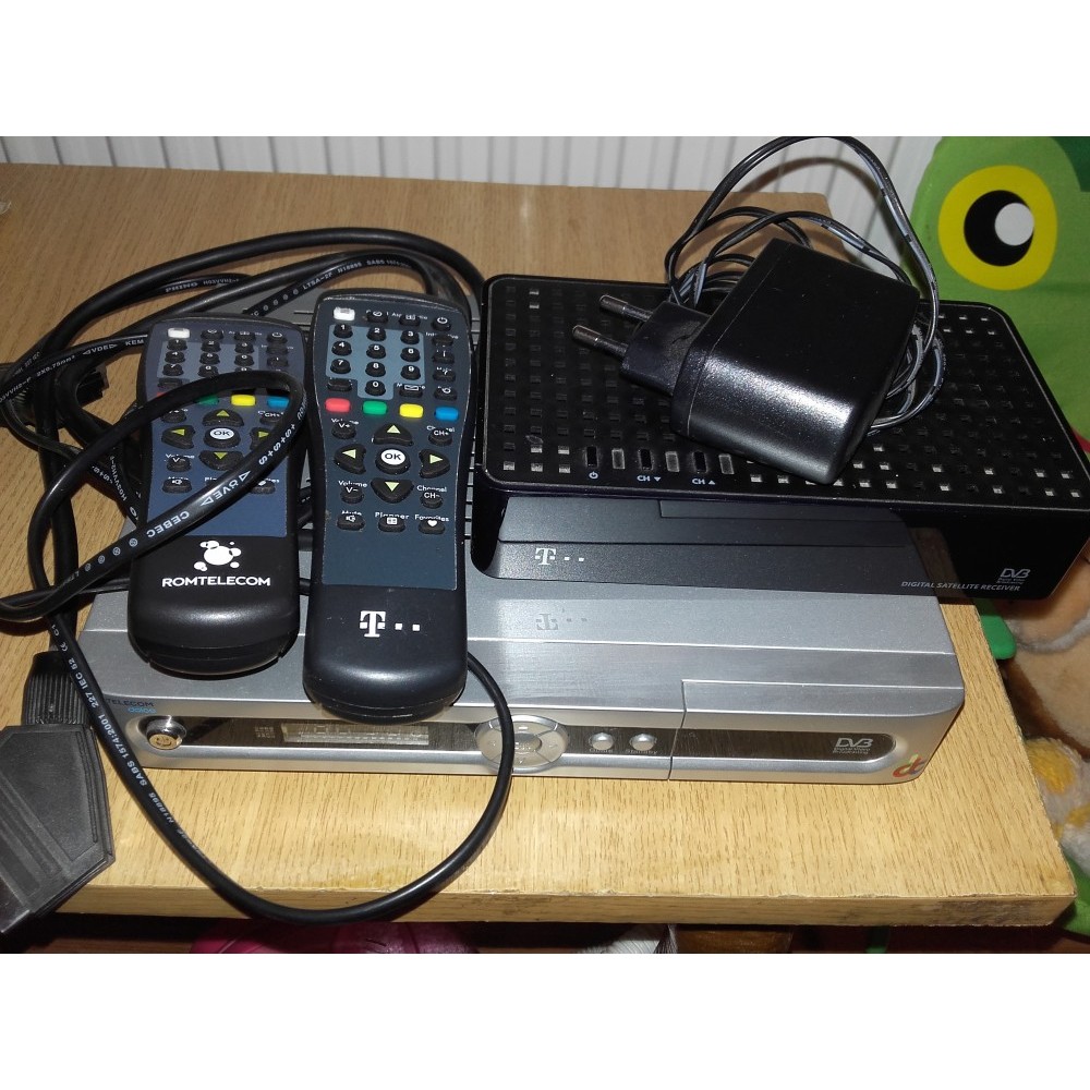 2 buc. receiver SD romtelecom dolce TV | arhiva Okazii.ro