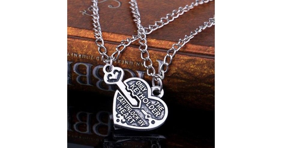 Pandantiv / Lantisor / Lantisoare cu INIMA SI CHEIE pentru cuplu sau ...